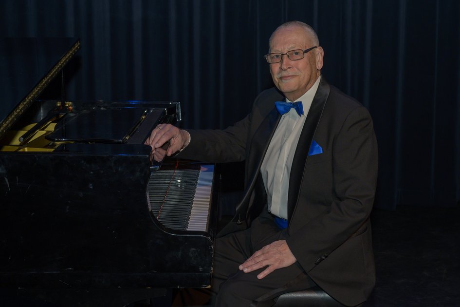 Koos Mark Big Band stond met Musical History op november 2022 in ...