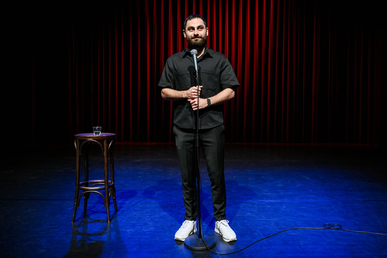 Maakt niet uit - Yunus Aktas op oktober 2025 in Theater Ludens Voorburg ...